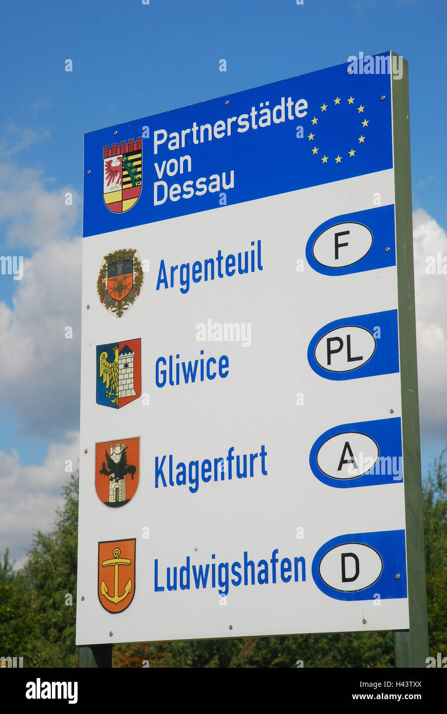 Twin towns hi-res stock photography and images - Alamy