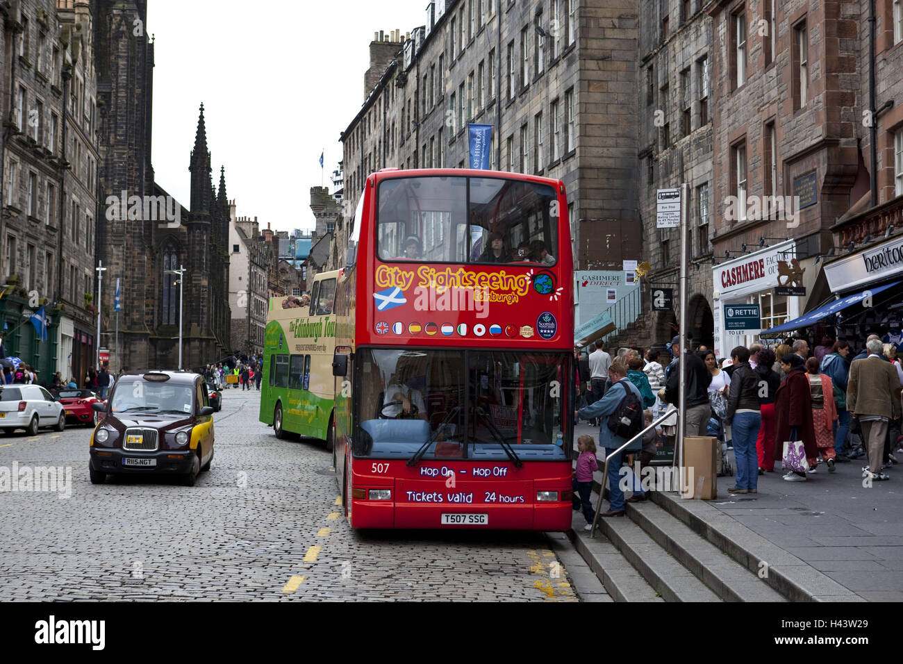 Great Britain, Scotland, city Edinburgh, Edinburgh, street scene Stock ...