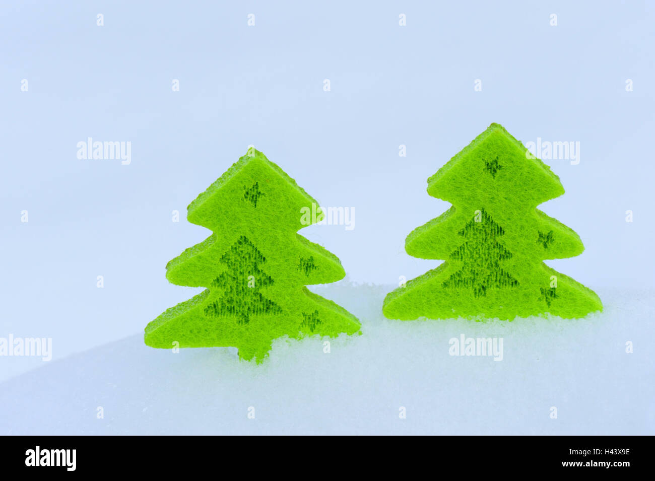 Green felt christmas trees hi-res stock photography and images - Alamy