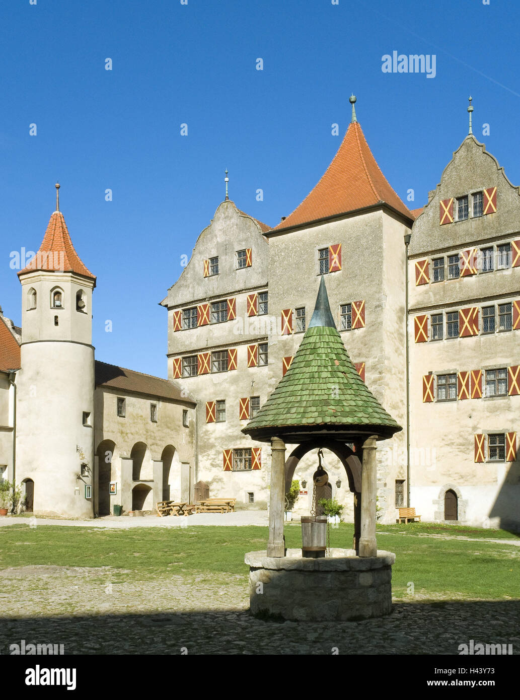 Germany, Bavaria, castle Har, lock, castle Har, castle court, well ...