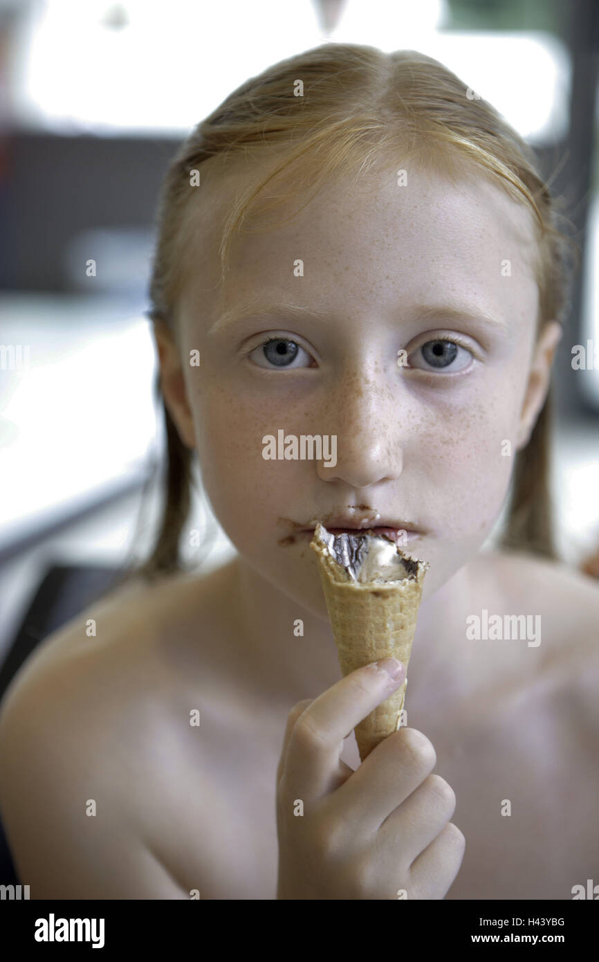 Swimming-pool, girl, ice, eat, portrait Stock Photo - Alamy
