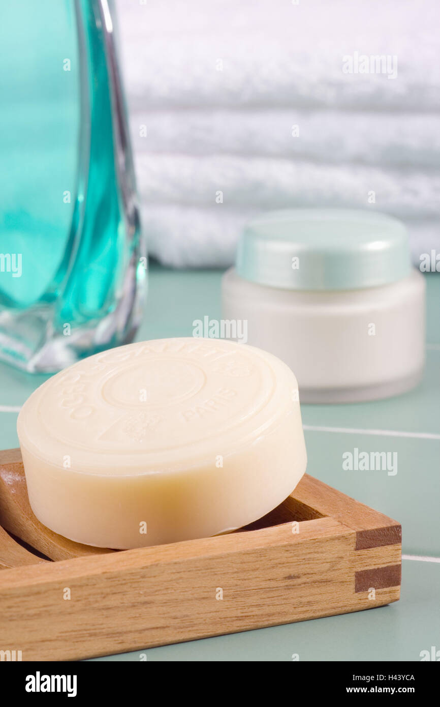 Crucible hi-res stock photography and images - Alamy