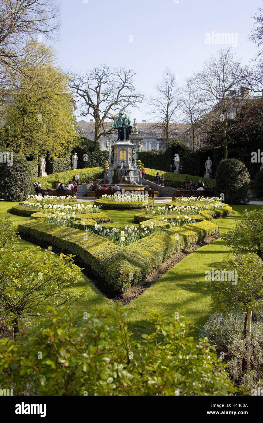 Square du petit sablon hi-res stock photography and images - Alamy