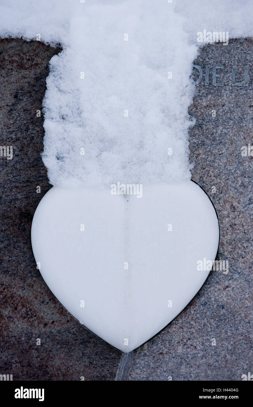 White stone heart hi-res stock photography and images - Alamy