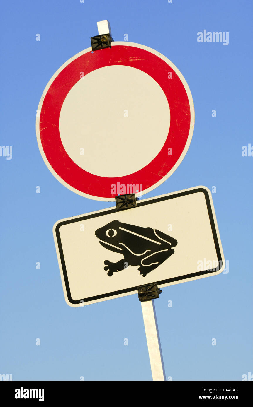 Road sign, toad hike Stock Photo - Alamy