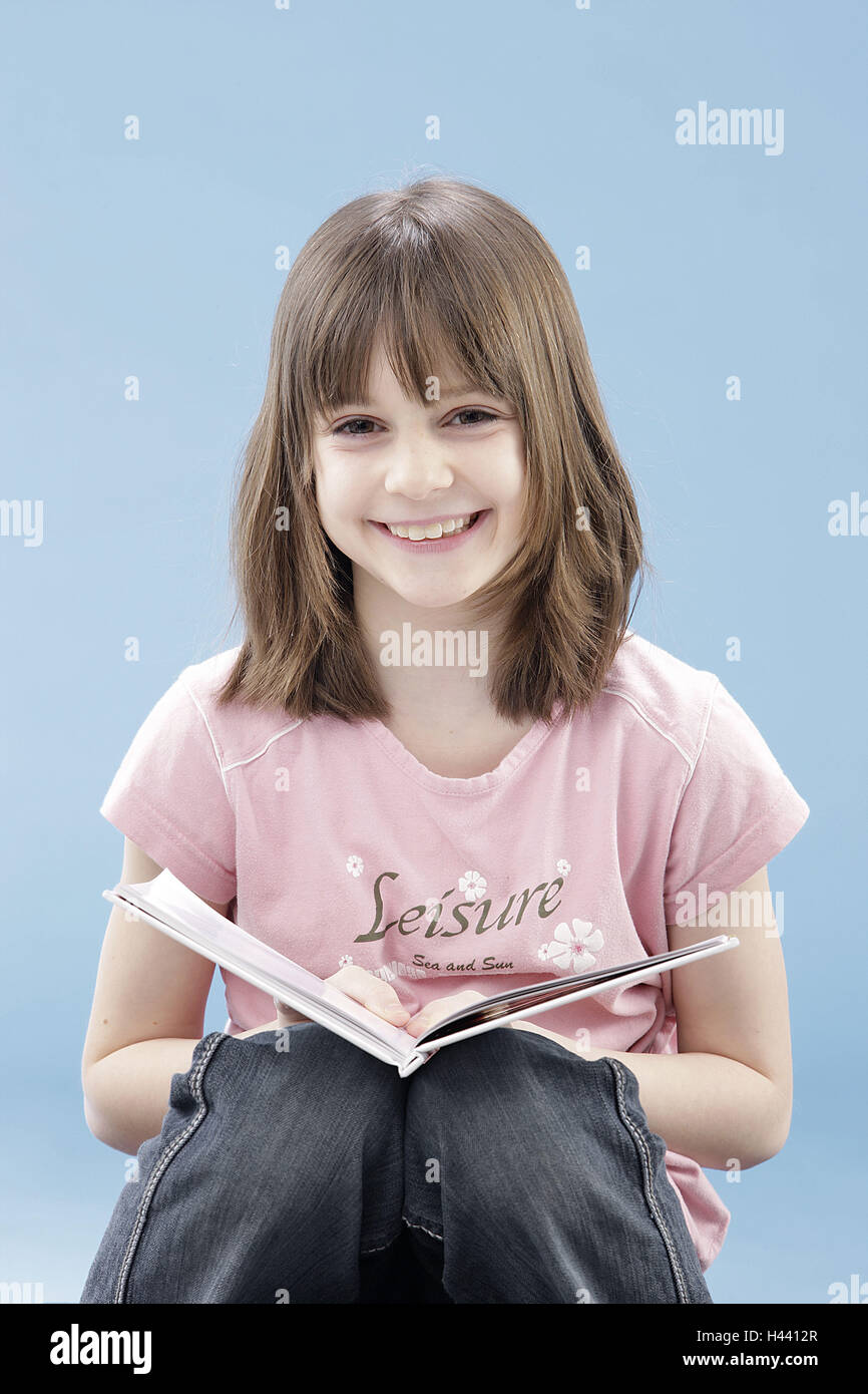 Girls book hi-res stock photography and images - Alamy