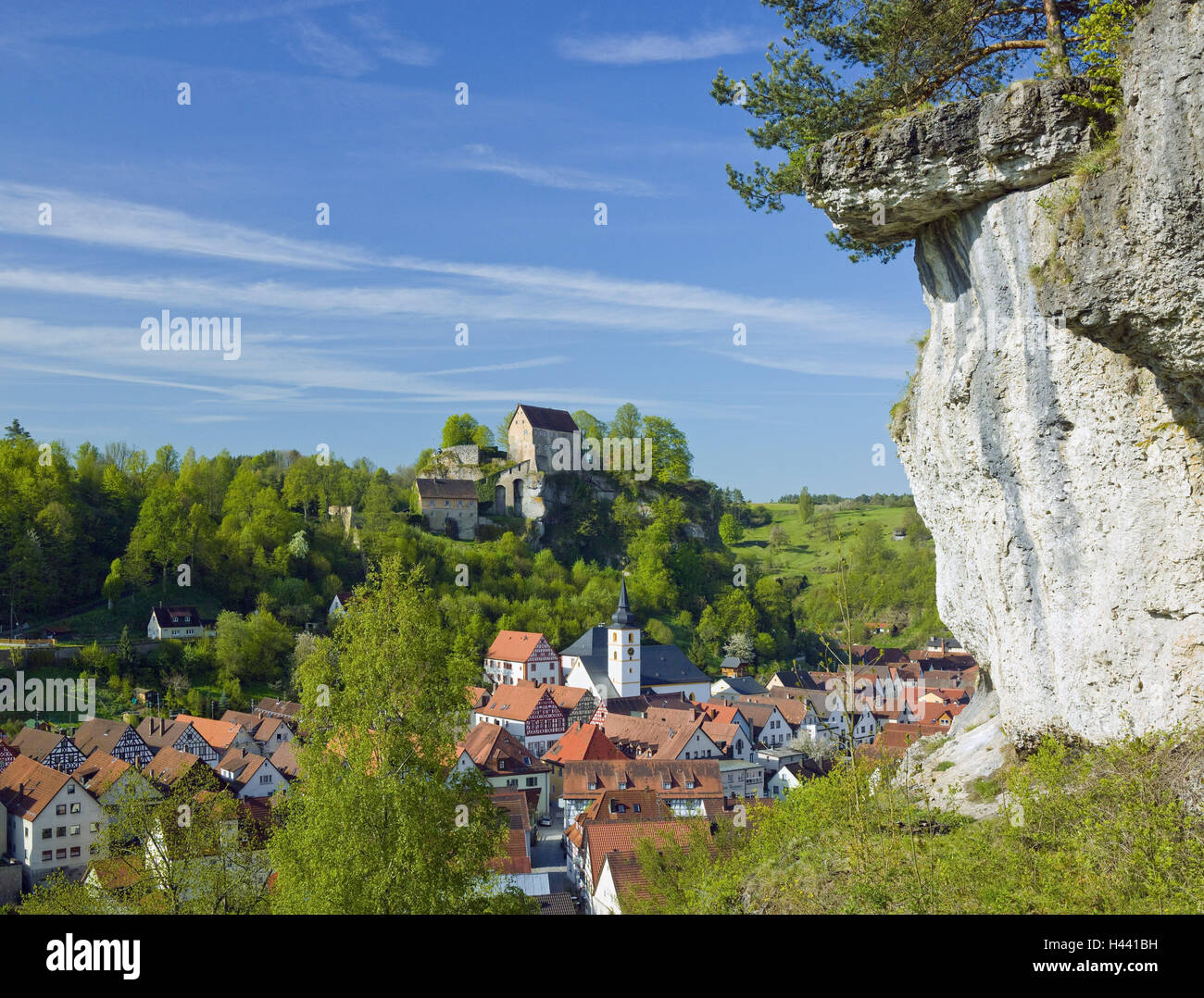 Germany, Bavaria, Pottenstein (village), local view, hill, castle ...