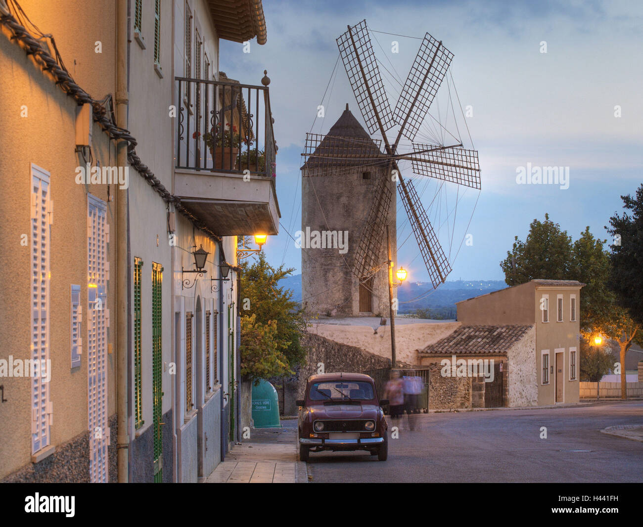 Spain, the Balearic Islands, island Majorca, Llubi, terrace, mill, car ...