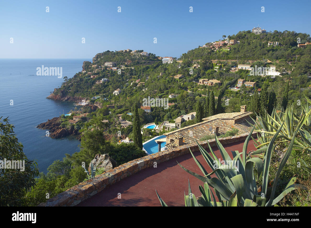France, Cote d'Azur, coast, villas, view, way, detail Stock Photo - Alamy
