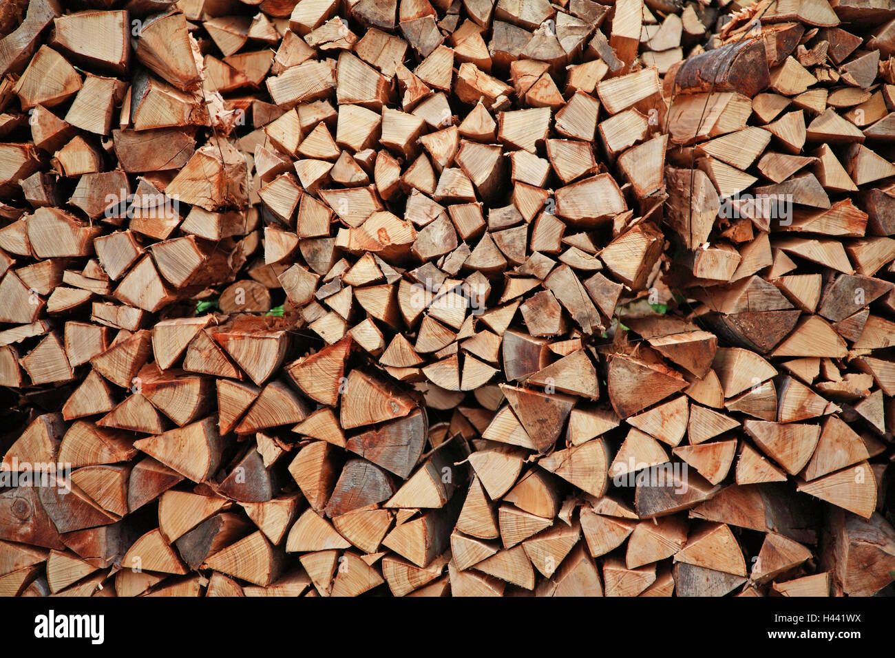 Firewood bundled hi-res stock photography and images - Alamy