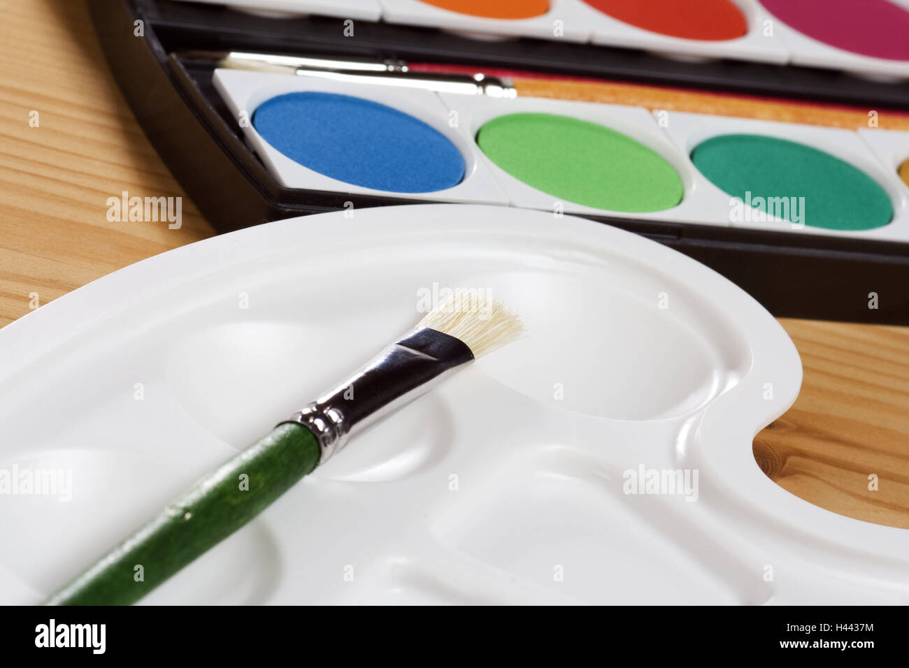 Box paints, watercolors, brushes, mixed palette, paint, brightly, art ...