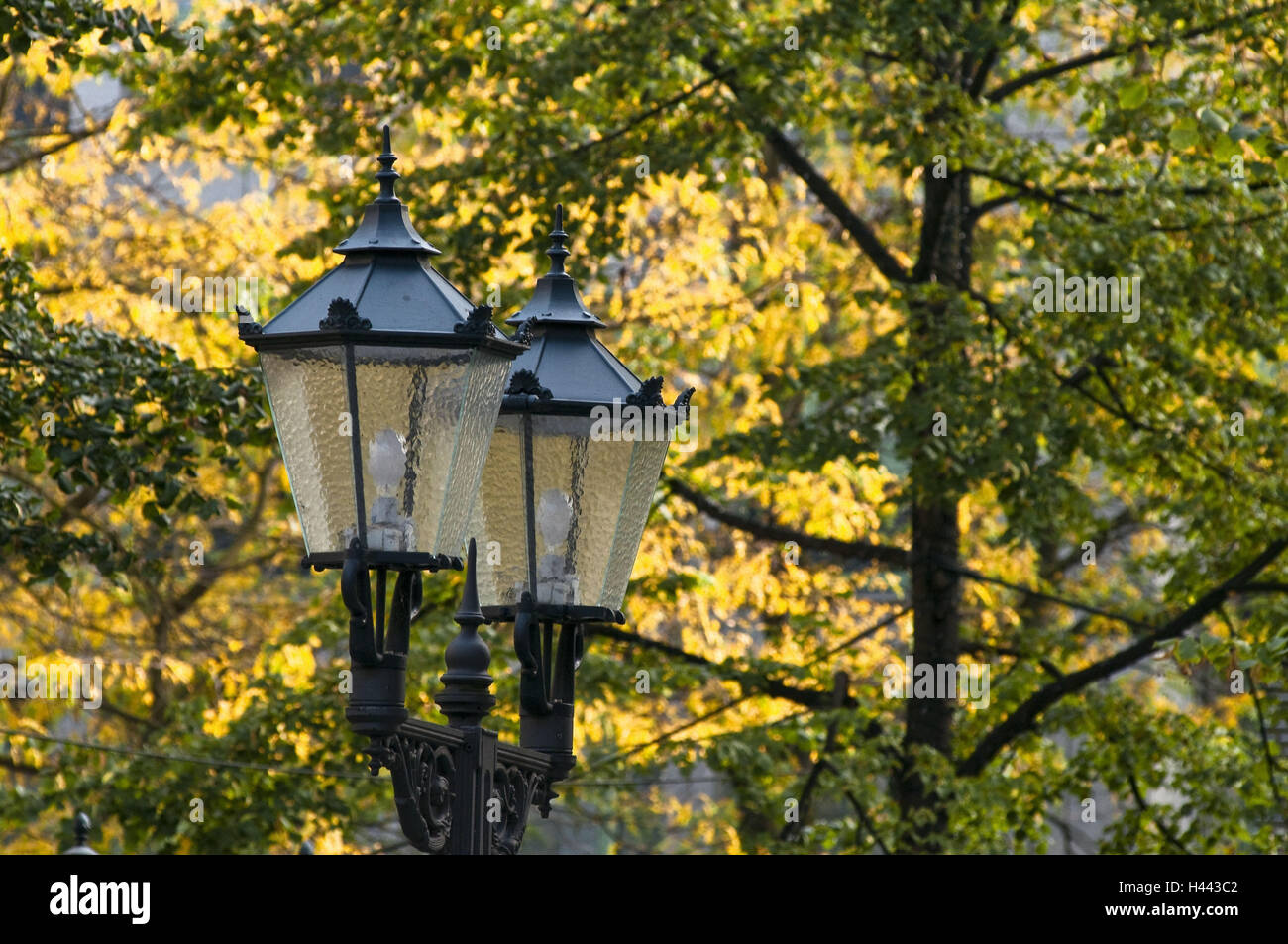 Gas street lamps hi-res stock photography and images - Alamy
