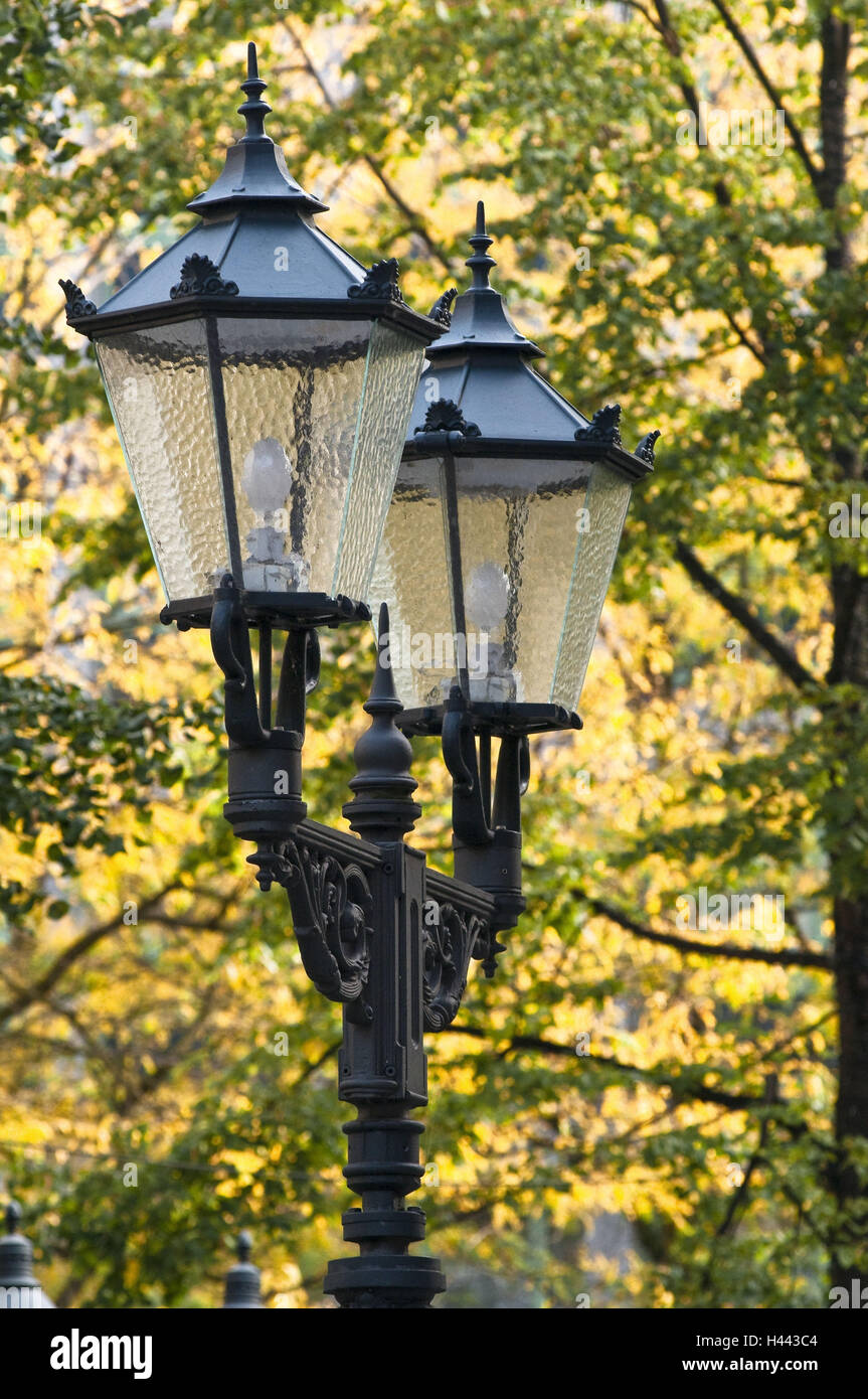 Gas street lamps hi-res stock photography and images - Alamy