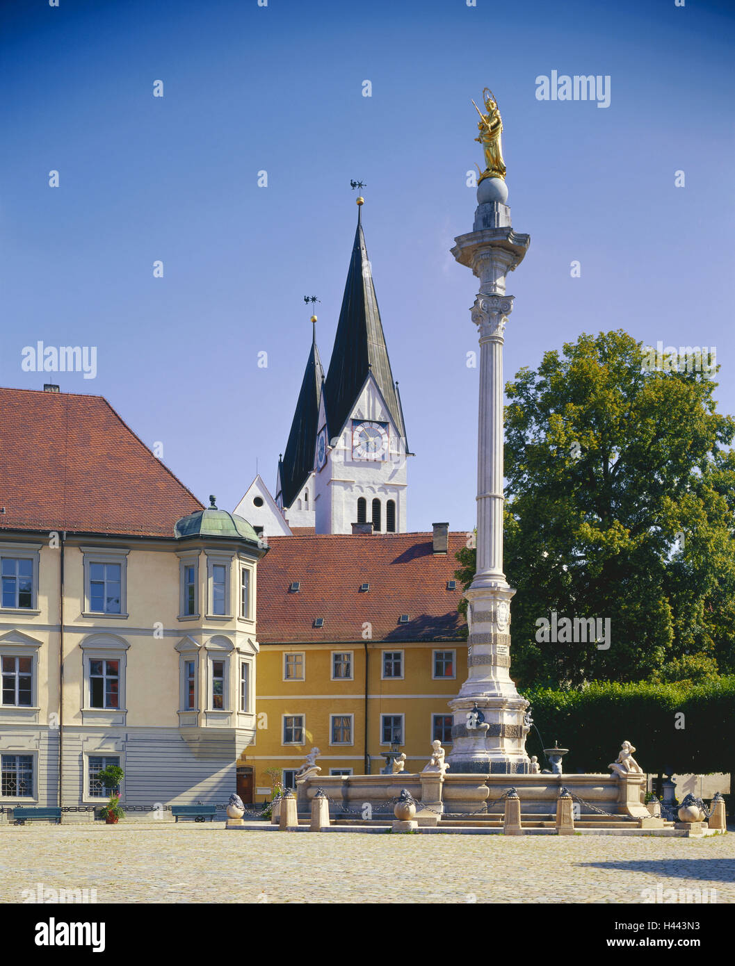 Germany, Bavaria, Eichstatt, residence space, well, Marien's pillar ...