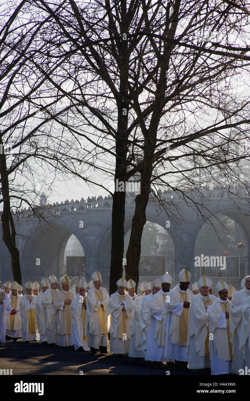 Priests, believers, Lourdes, France Stock Photo - Alamy