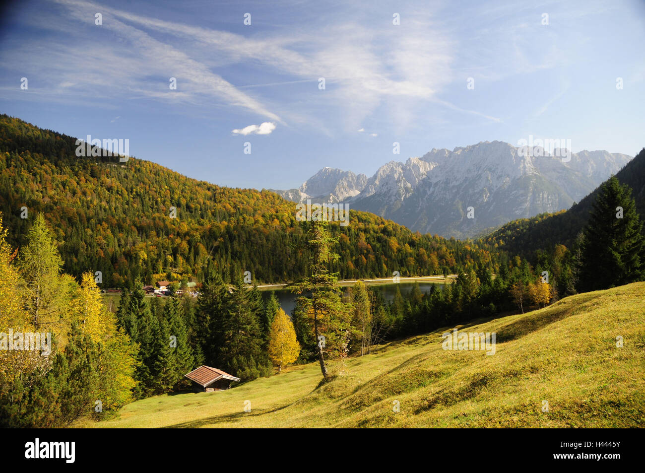Germany, Bavaria, Werdenfels, autumn scenery, Ferchensee, Karwendel ...