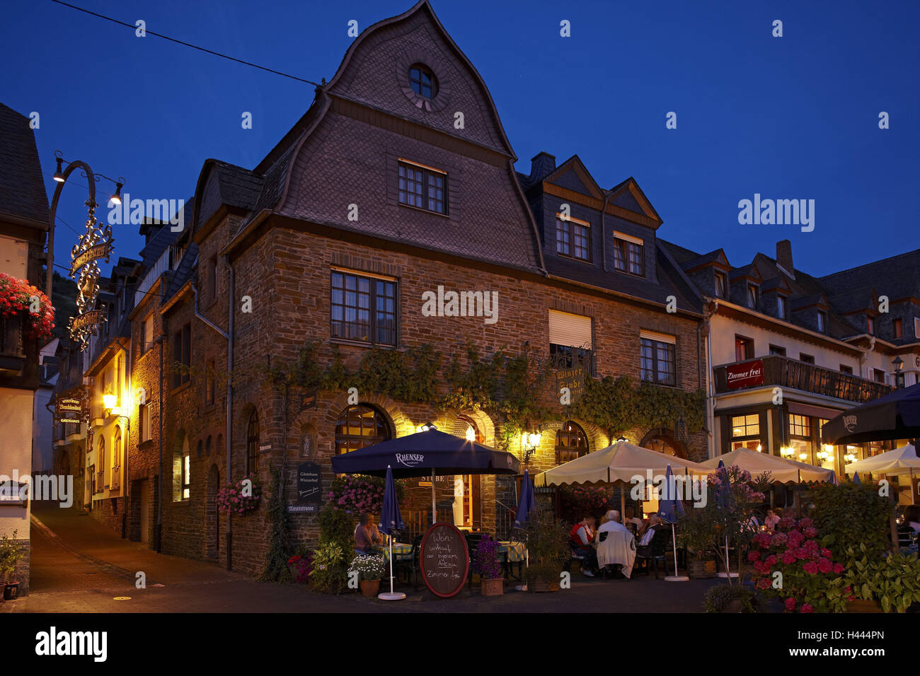 Treis hi-res stock photography and images - Alamy