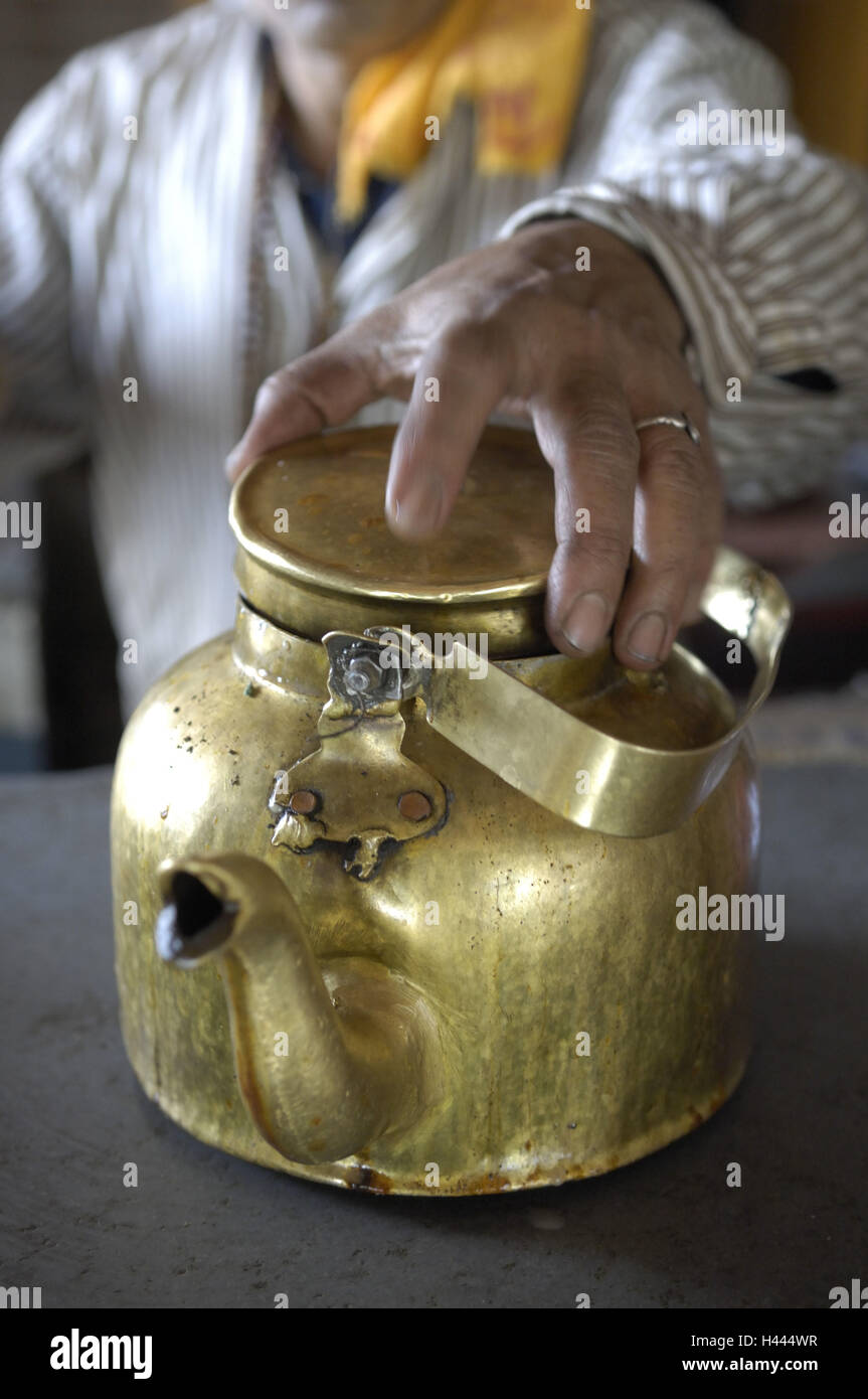 Indian, gesture, teapot, detail Stock Photo - Alamy