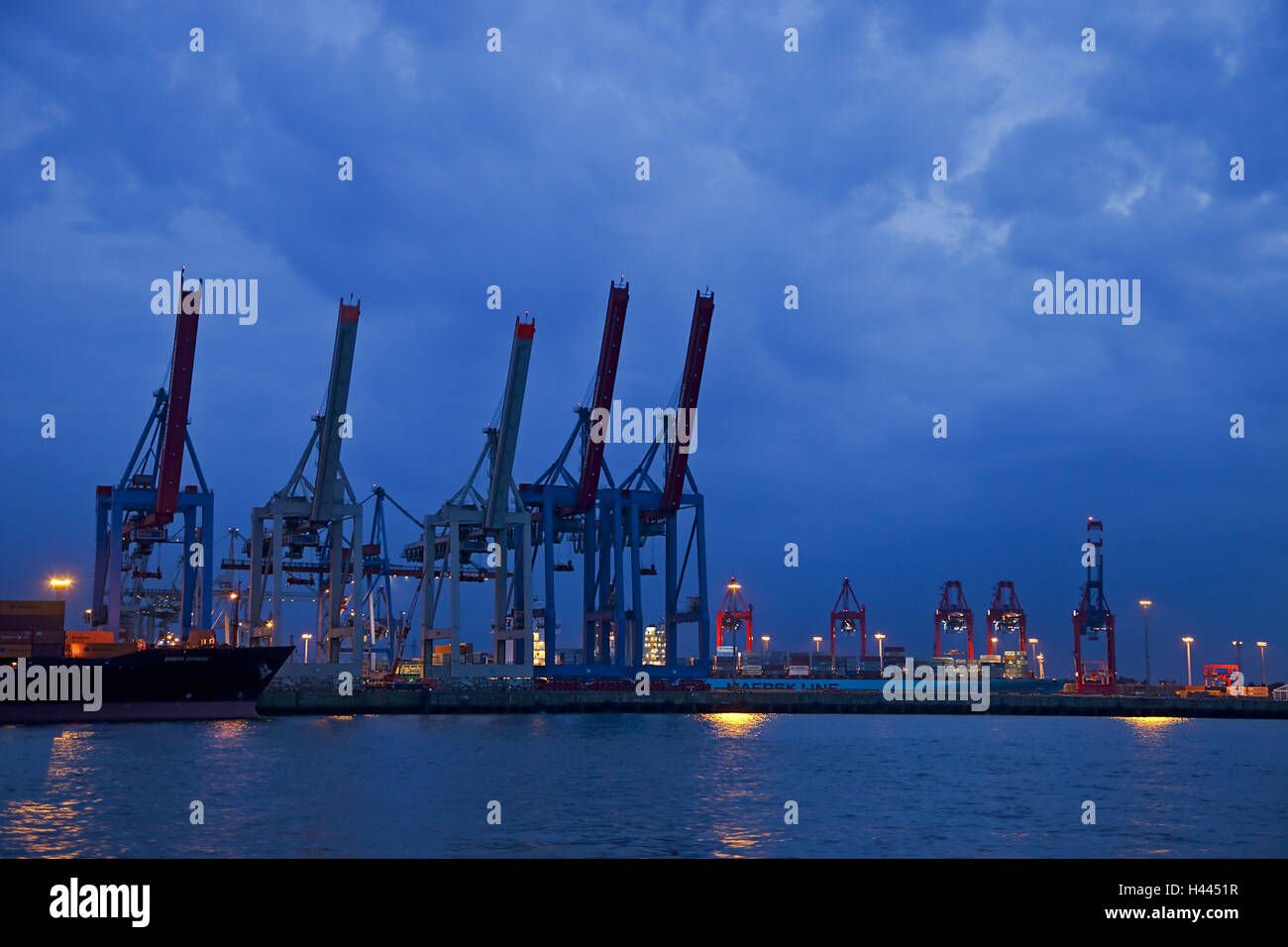 Container port night hi-res stock photography and images - Alamy