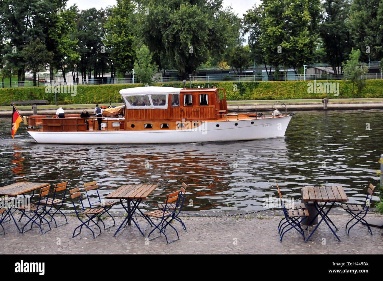 Spree boat hi-res stock photography and images - Alamy
