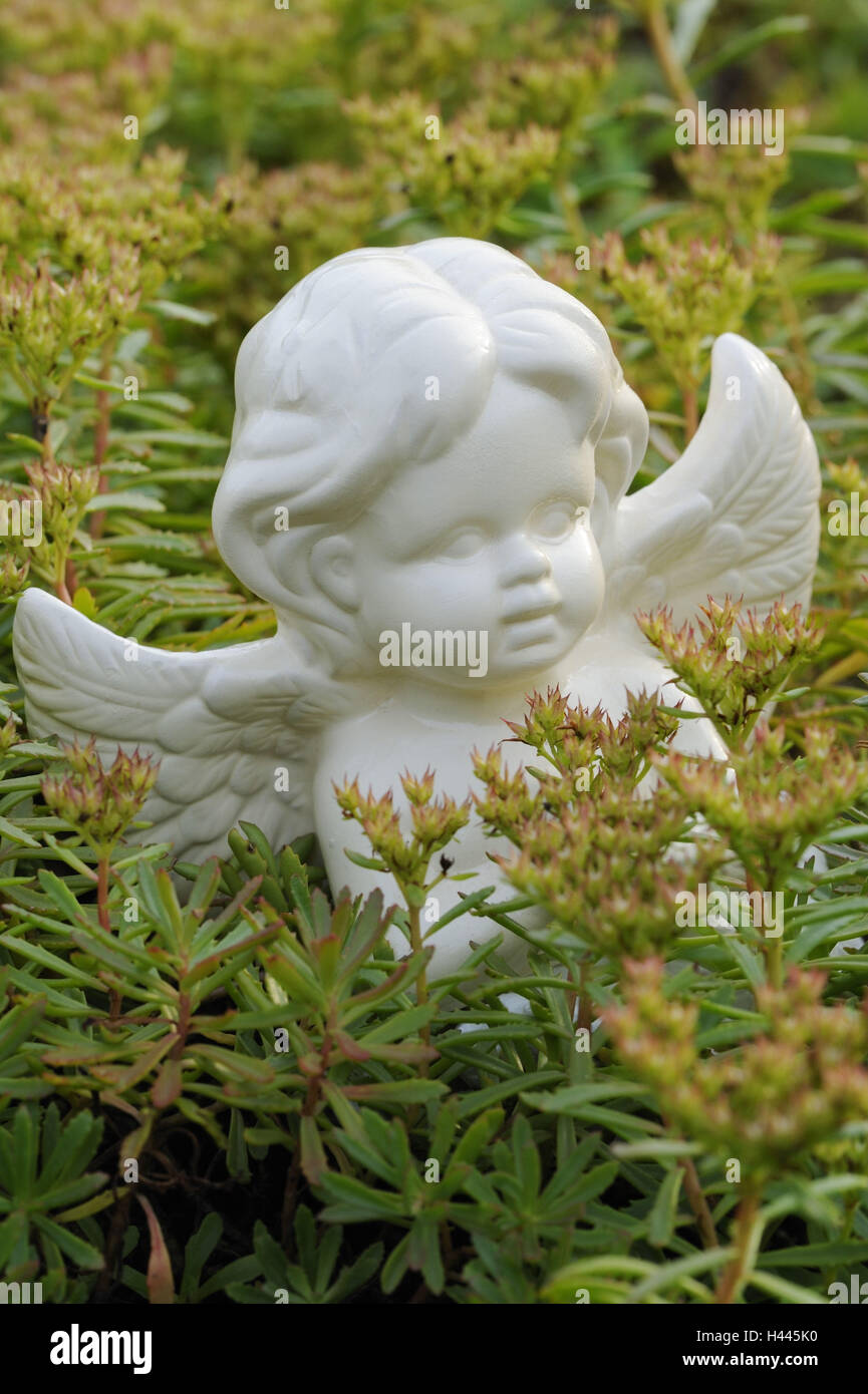 Porcelain angel, garden Stock Photo - Alamy