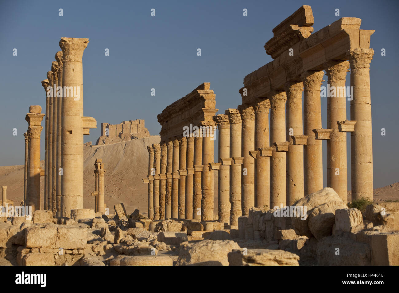 Archeology lighting hi-res stock photography and images - Alamy