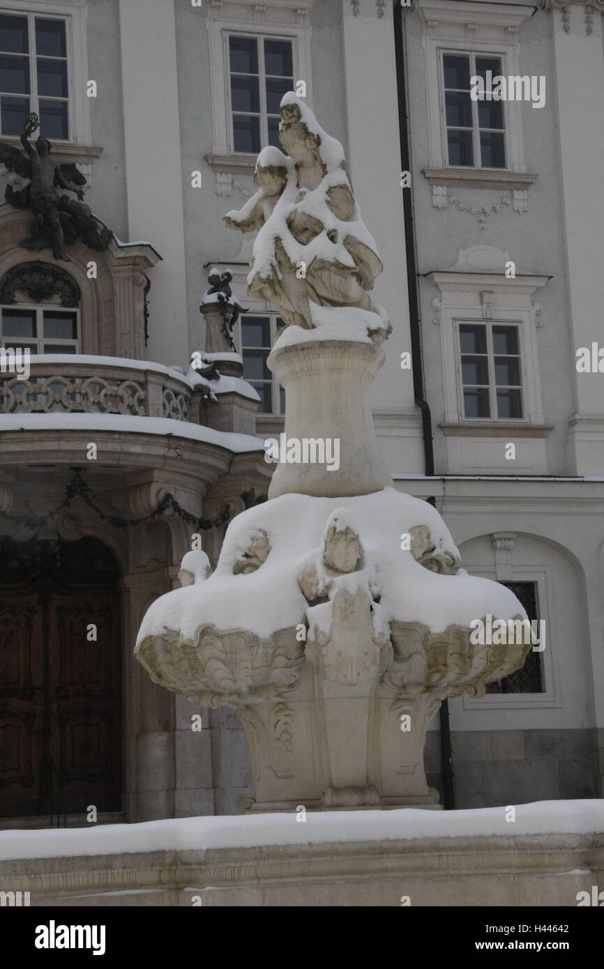 Germany, Bavaria, Passau, residence space, Wittelsbacherbrunnen, snow ...