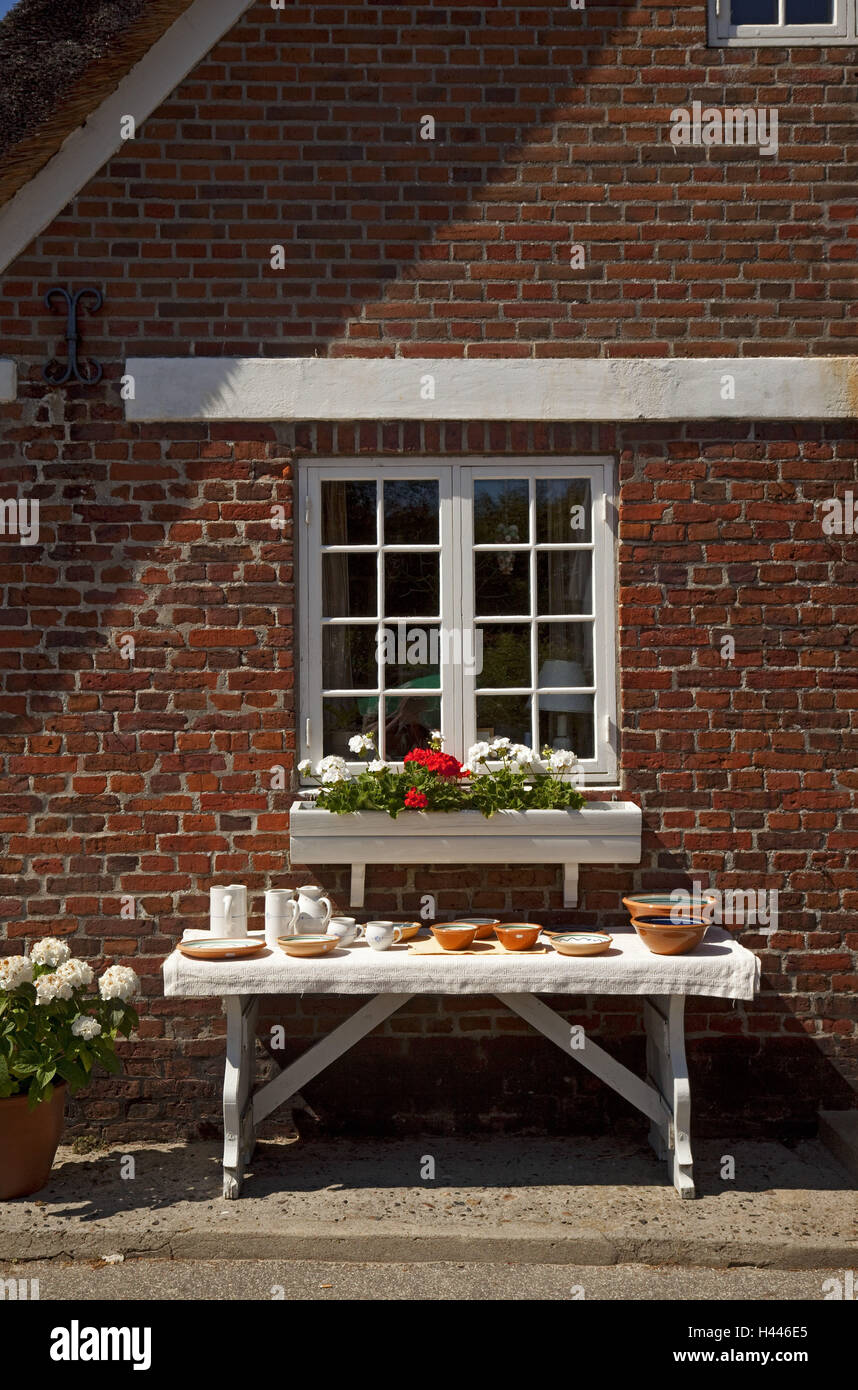 House, facade, detail, table, ceramics Stock Photo - Alamy