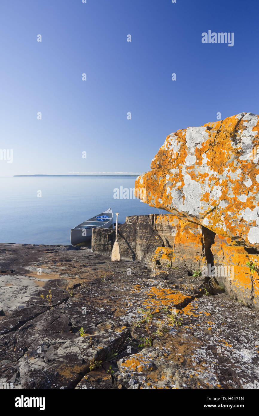 Canada, Ontario, Lake Huron, North Channel, St. Joseph, rock shore ...