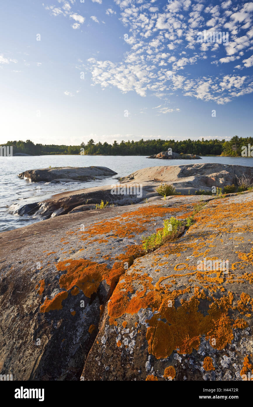 Canada, Ontario, Lake Huron, North Channel, St. Joseph, shore, rock ...