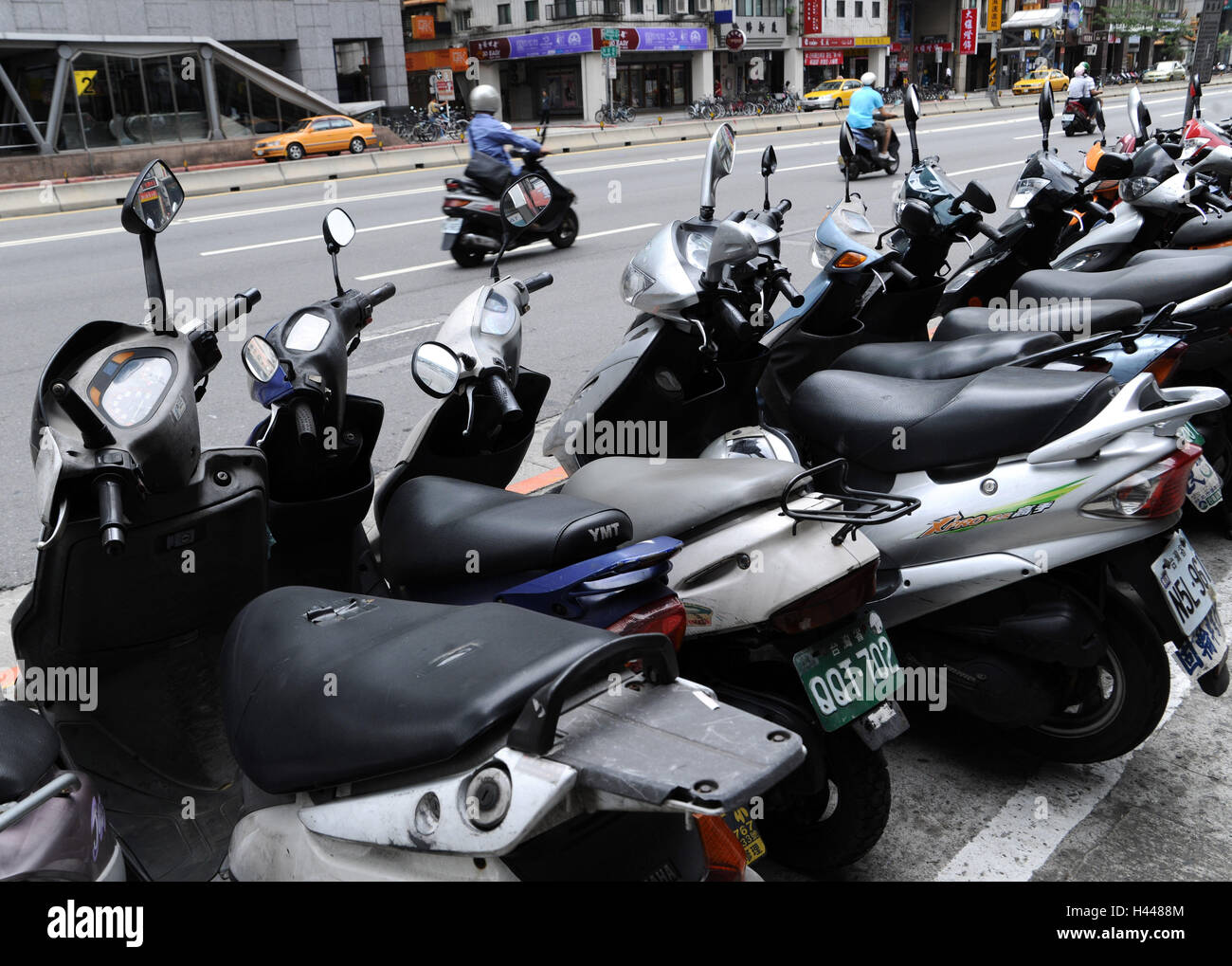 Motorcycles, roadside, parked, Taipeh, Taiwan Stock Photo - Alamy