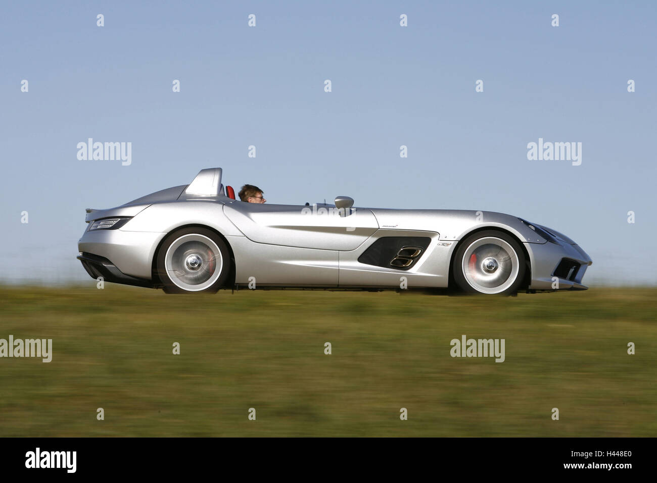 Mclaren side view hi-res stock photography and images - Alamy