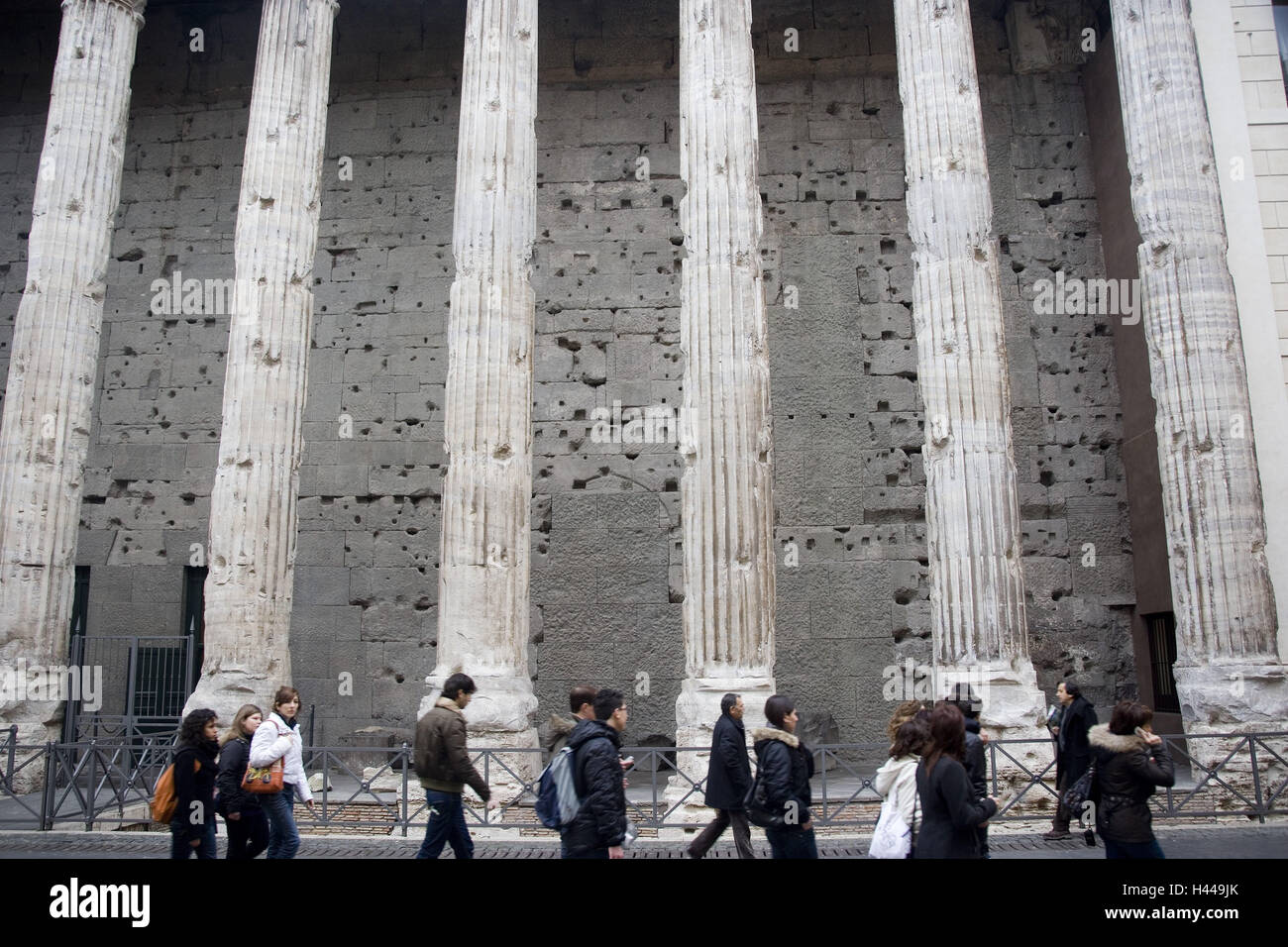 Italy, Rome, Temple of Hadrian, facade, columns, pedestrians Stock ...