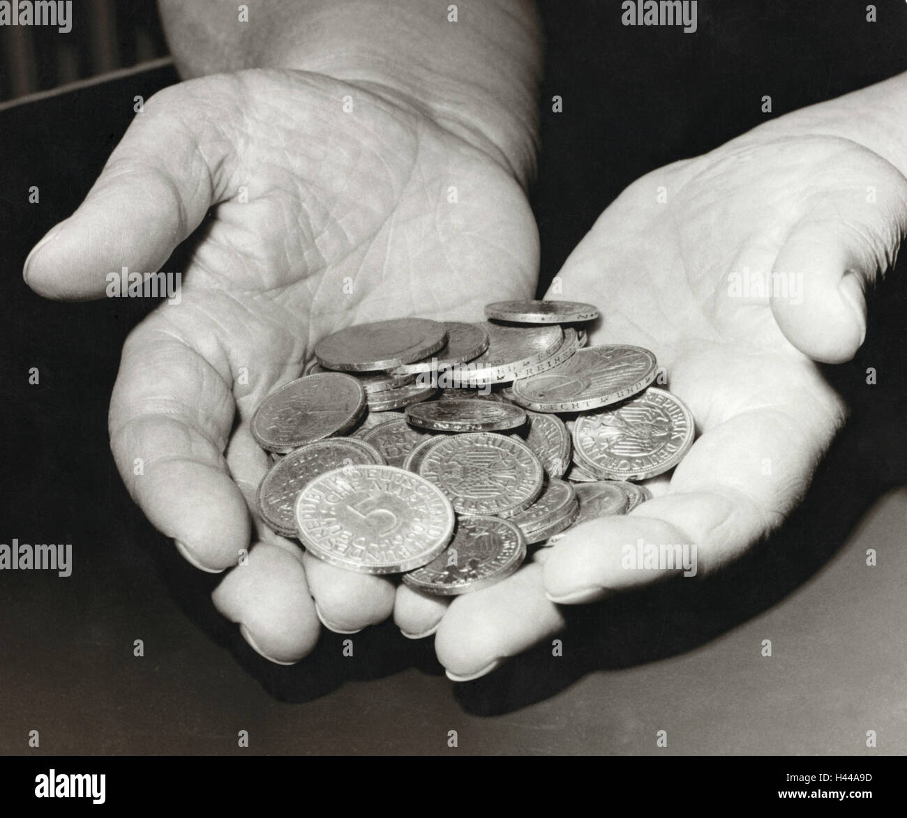 Gold Coins High Resolution Stock Photography and Images - Alamy