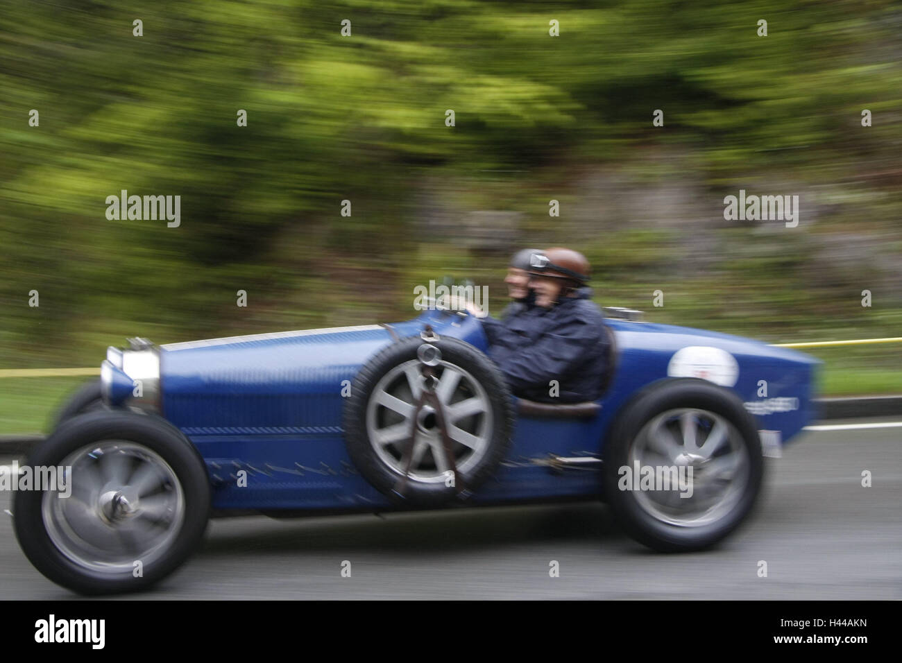 Boiler mountain race, old-timer car, Bugatti type 51, mountain passage ...