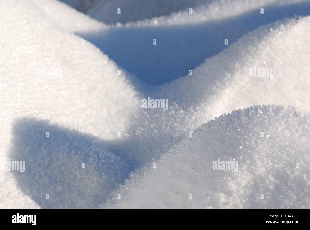 Snow surface, hilly, light, shade, medium close-up, snow, crystals ...