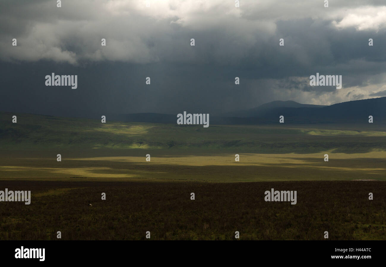 Africa, Tanzania, Ngorongoro highland, stormy atmosphere Stock Photo ...