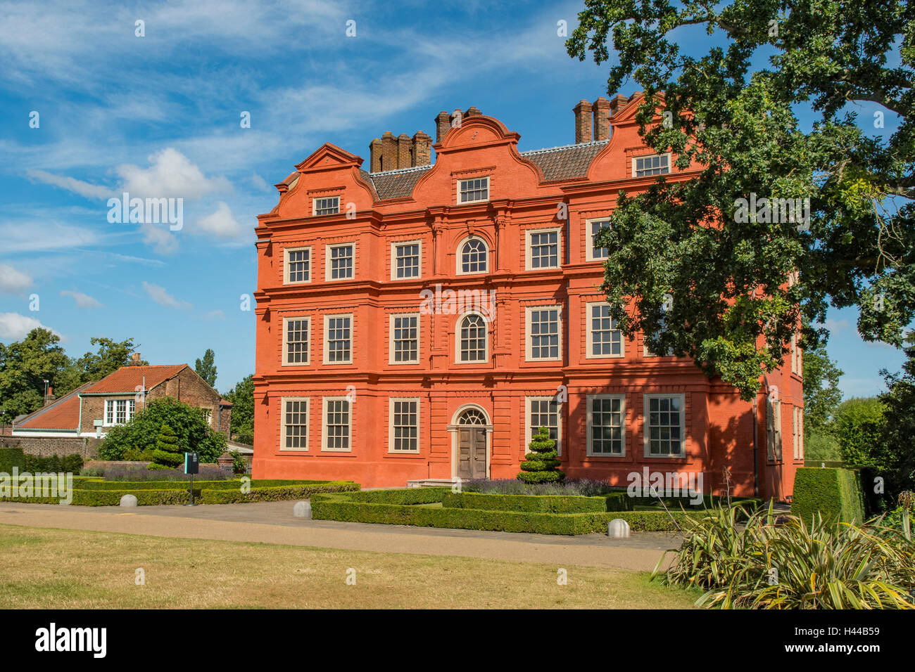 Kew Palace, Kew Royal Botanical Gardens, London, England Stock Photo ...