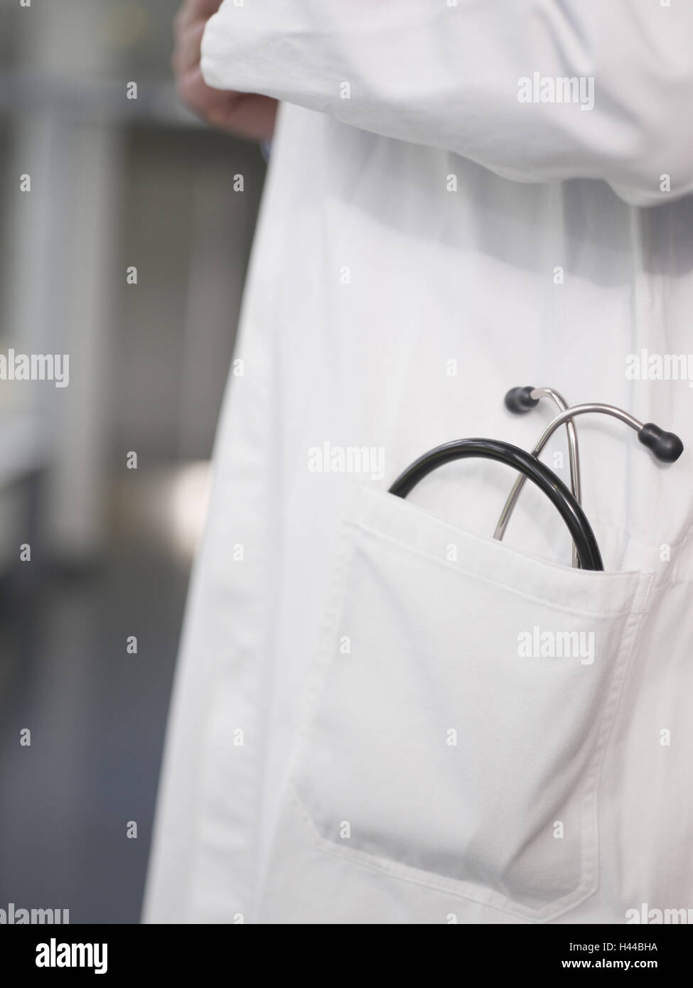 Doctors smock hi-res stock photography and images - Alamy