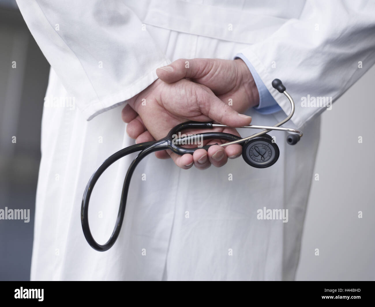 Doctor, stethoscope, hands, back, close-up, detail Stock Photo - Alamy