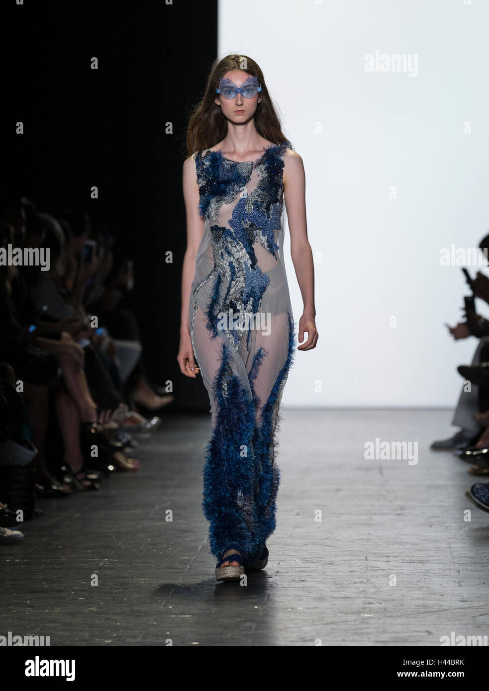 Nina nguyen hi-res stock photography and images - Alamy