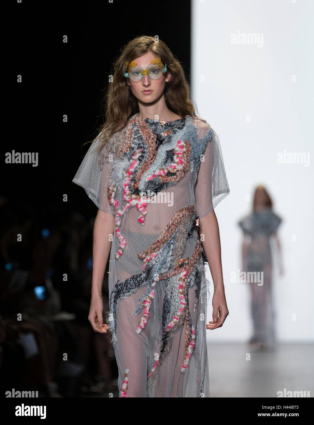 Nina nguyen hi-res stock photography and images - Alamy