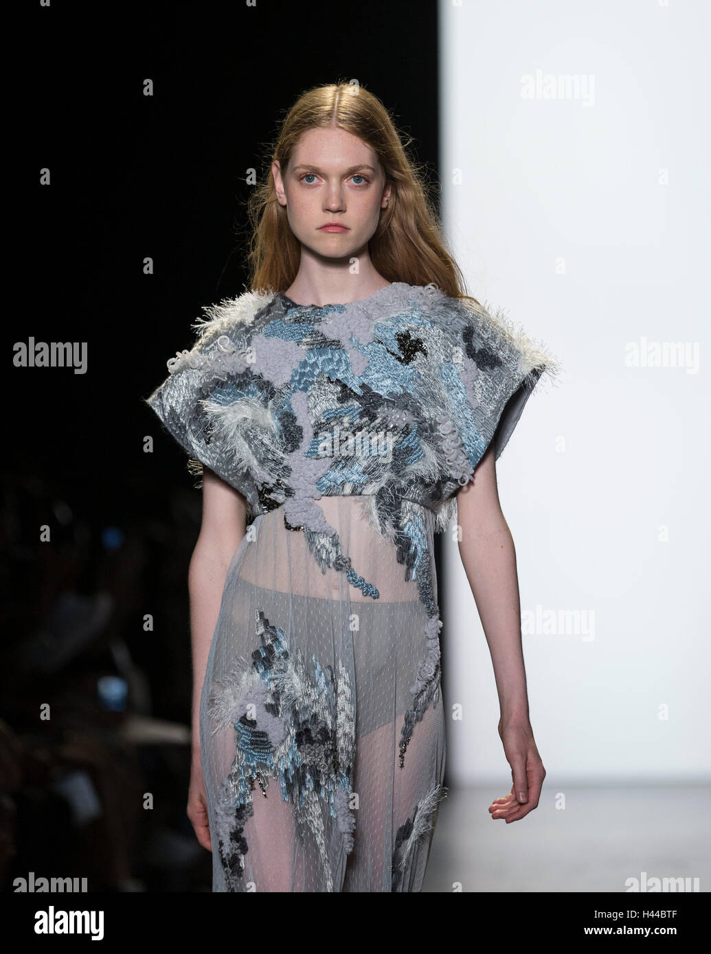 Nina nguyen hi-res stock photography and images - Alamy