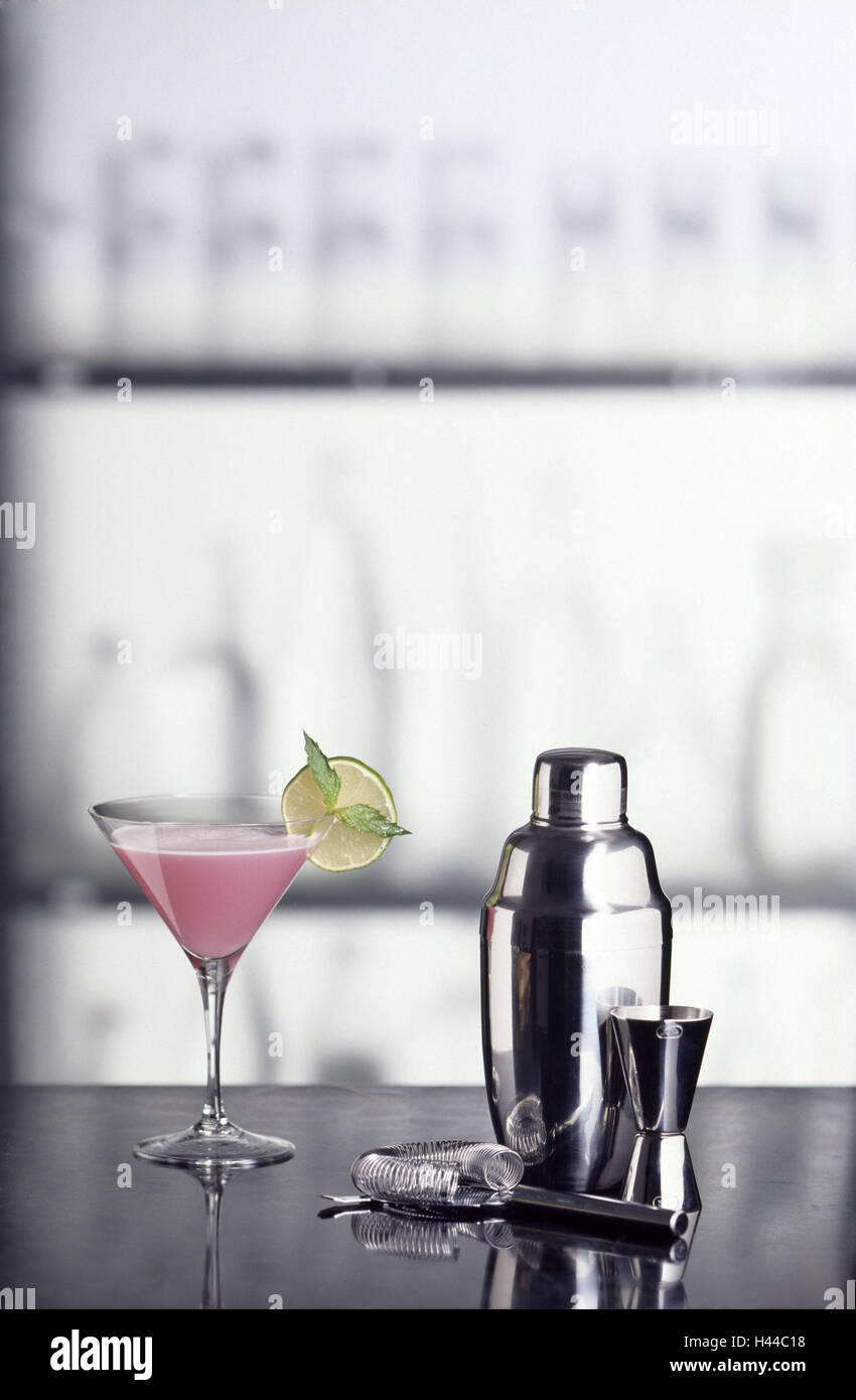 Cocktail Shaker Stock Photos & Cocktail Shaker Stock Images - Alamy