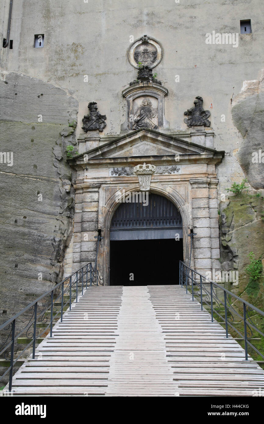 Stone ramp hi-res stock photography and images - Alamy