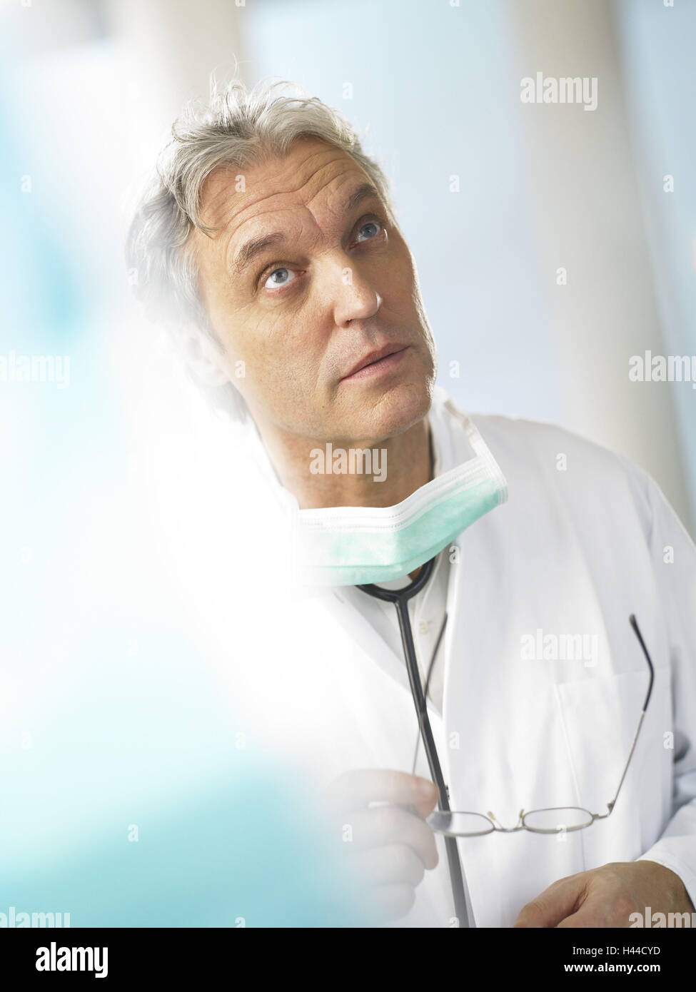 Doctor, middle old person, stethoscope, portrait Stock Photo - Alamy