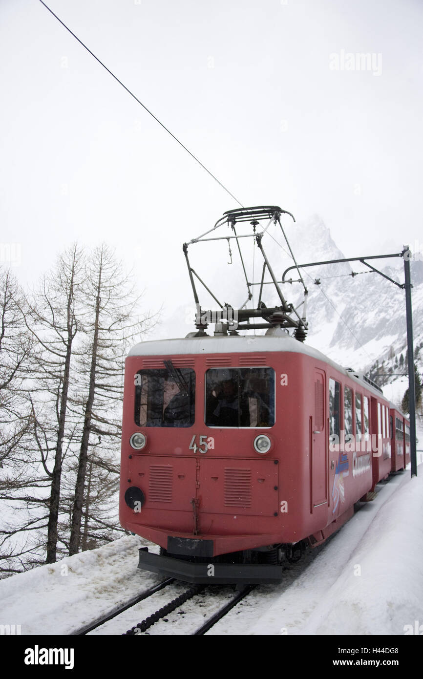 Railway, passage 'Montenvers-Mer de Glace', winter, Haute-Savoie ...