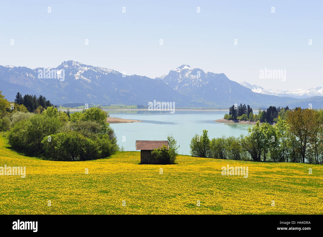 East angles hi-res stock photography and images - Alamy