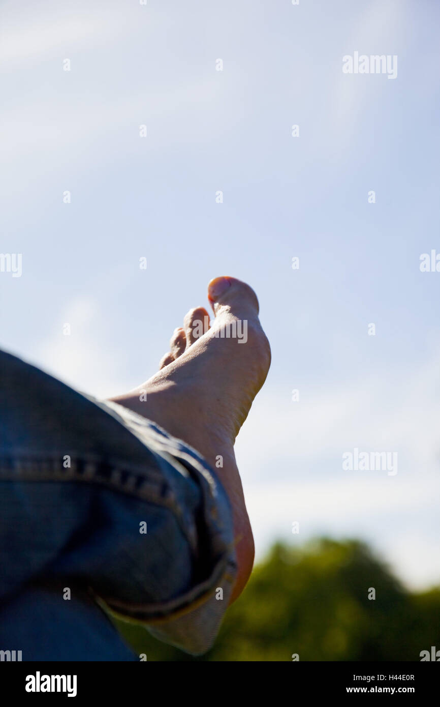 Foot edge hi-res stock photography and images - Alamy