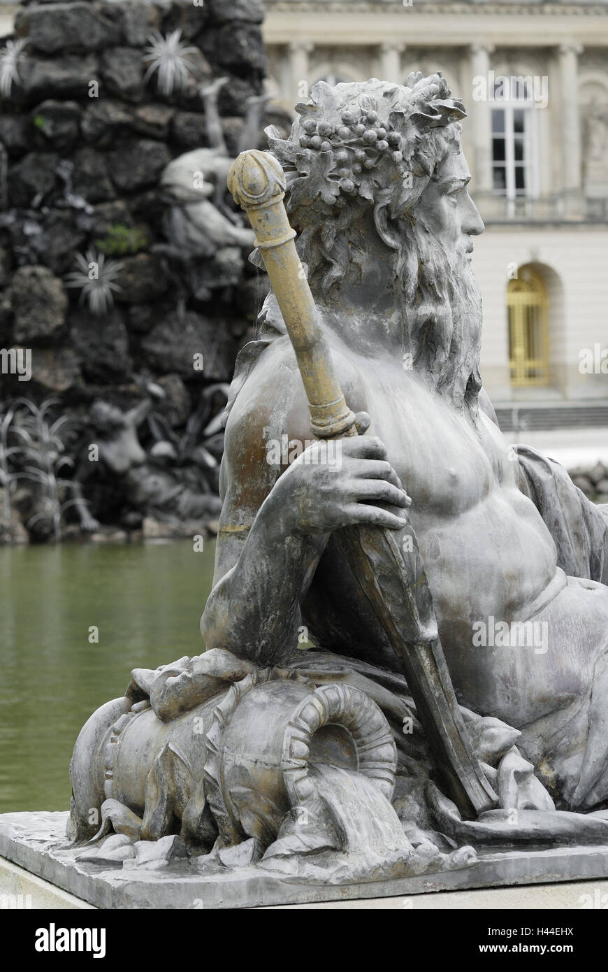 Well figure hi-res stock photography and images - Alamy